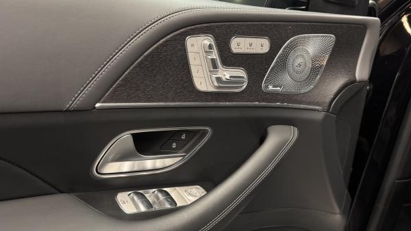 Melns Mercedes-Benz GLS 400 2020 Rīga, ar dzinēja tilpumu 3.00 L un nobraukumu 125 tūkst. km par 62990 €, foto 8 vietnē AUTOMOTO.COM.LV
