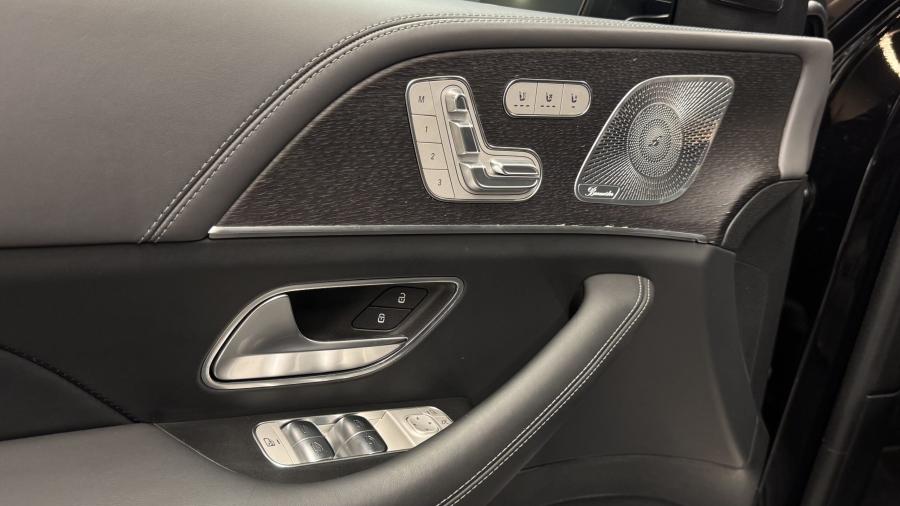 Melns Mercedes-Benz GLS 400 2020 Rīga, ar dzinēja tilpumu 3.00 L un nobraukumu 125 tūkst. km par 62990 €, foto 9 vietnē AUTOMOTO.COM.LV