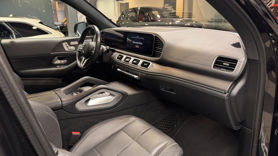Melns Mercedes-Benz GLS 400 2020 Rīga, ar dzinēja tilpumu 3.00 L un nobraukumu 125 tūkst. km par 62990 €, foto 13 vietnē AUTOMOTO.COM.LV