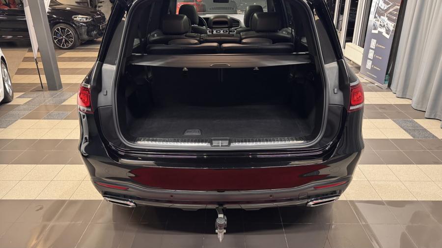 Melns Mercedes-Benz GLS 400 2020 Rīga, ar dzinēja tilpumu 3.00 L un nobraukumu 125 tūkst. km par 62990 €, foto 20 vietnē AUTOMOTO.COM.LV