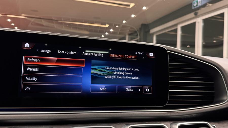 Melns Mercedes-Benz GLS 400 2020 Rīga, ar dzinēja tilpumu 3.00 L un nobraukumu 125 tūkst. km par 62990 €, foto 32 vietnē AUTOMOTO.COM.LV