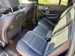 Melns Mercedes-Benz GLS 400 2020 Mažeikiai, ar dzinēja tilpumu 3.00 L un nobraukumu 308 tūkst. km par 48800 €, foto 33 vietnē AUTOMOTO.COM.LV