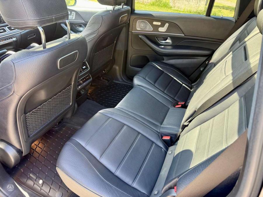 Melns Mercedes-Benz GLS 400 2020 Mažeikiai, ar dzinēja tilpumu 3.00 L un nobraukumu 308 tūkst. km par 48800 €, foto 33 vietnē AUTOMOTO.COM.LV