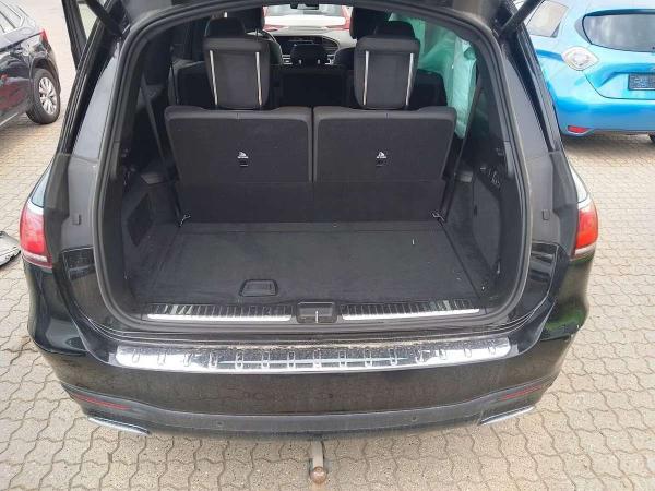 Black Mercedes-Benz GLS 400 2020 in Kaunas, with an engine capacity of 2.93 L and mileage of 172 thousand km for 44999 €, photo 6 on AUTOMOTO.COM.LV