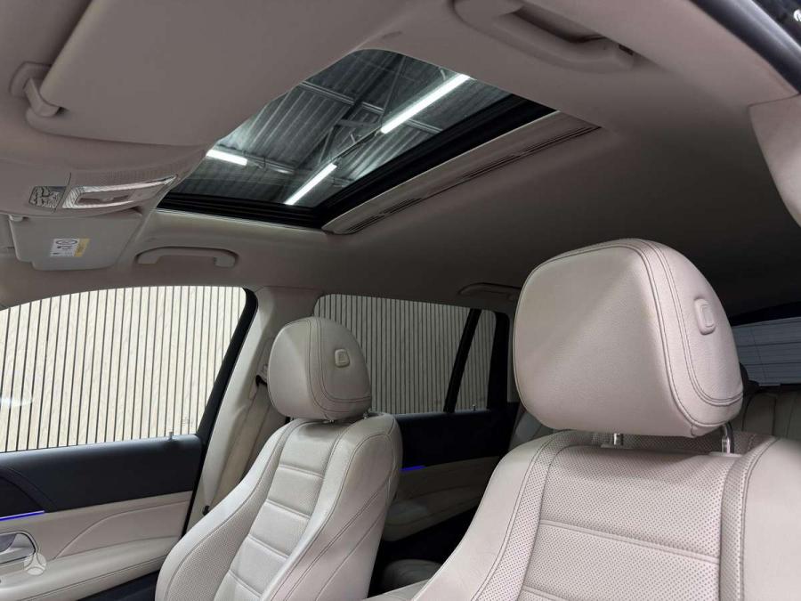 Melns Mercedes-Benz GLS 400 2020 Marijampole, ar dzinēja tilpumu 2.93 L un nobraukumu 157 tūkst. km par 57500 €, foto 4 vietnē AUTOMOTO.COM.LV
