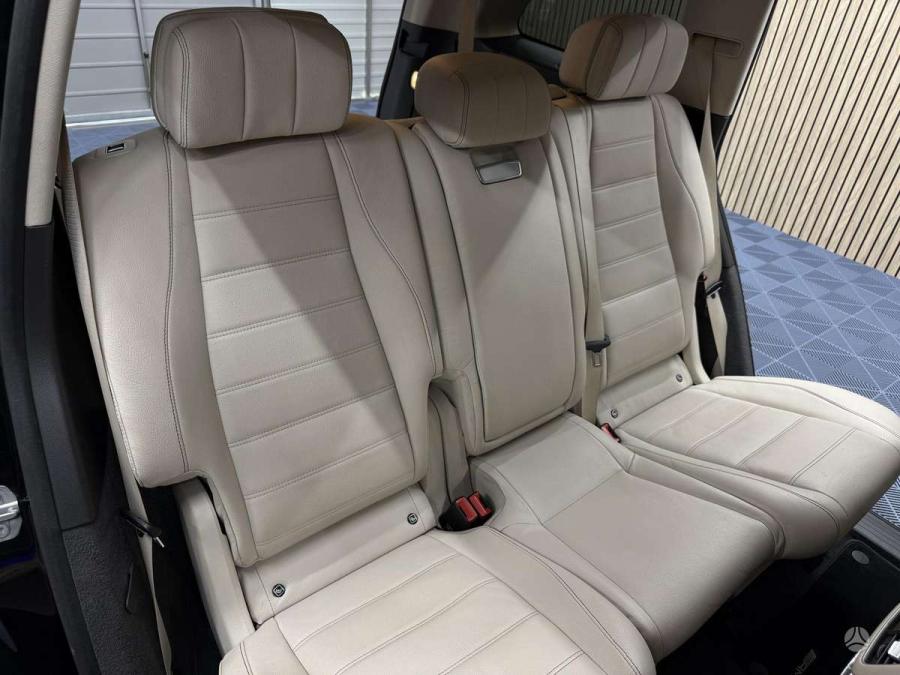 Melns Mercedes-Benz GLS 400 2020 Marijampole, ar dzinēja tilpumu 2.93 L un nobraukumu 157 tūkst. km par 57500 €, foto 19 vietnē AUTOMOTO.COM.LV