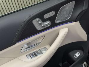 Melns Mercedes-Benz GLS 400 2020 Marijampole, ar dzinēja tilpumu 2.93 L un nobraukumu 157 tūkst. km par 57500 €, foto 27 vietnē AUTOMOTO.COM.LV