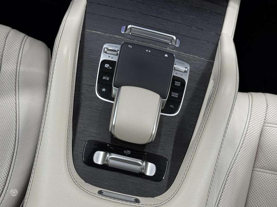 Melns Mercedes-Benz GLS 400 2020 Marijampole, ar dzinēja tilpumu 2.93 L un nobraukumu 157 tūkst. km par 57500 €, foto 36 vietnē AUTOMOTO.COM.LV