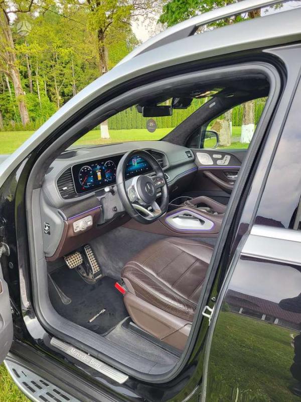 Black Mercedes-Benz GLS 400 2021 in Silale, with an engine capacity of 2.93 L and mileage of 65 thousand km for 92000 €, photo 10 on AUTOMOTO.COM.LV