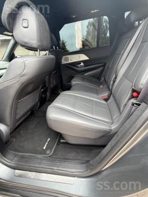 Grey Mercedes-Benz GLS 400 2020 in Riga, with an engine capacity of 3.00 L and mileage of 147 thousand km for 67500 €, photo 8 on AUTOMOTO.COM.LV