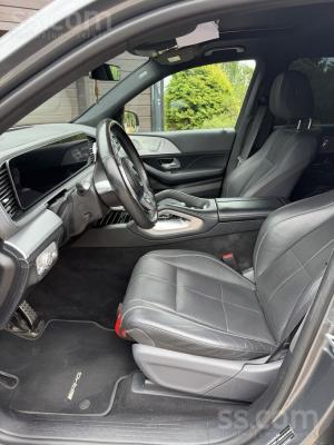 Grey Mercedes-Benz GLS 400 2020 in Riga, with an engine capacity of 3.00 L and mileage of 147 thousand km for 67500 €, photo 10 on AUTOMOTO.COM.LV