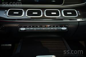 Pelēks Mercedes-Benz GLS 400 2021 Rīga, ar dzinēja tilpumu 3.00 L un nobraukumu 150 tūkst. km par 74900 €, foto 19 vietnē AUTOMOTO.COM.LV