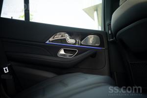 Pelēks Mercedes-Benz GLS 400 2021 Rīga, ar dzinēja tilpumu 3.00 L un nobraukumu 170 tūkst. km par 67777 €, foto 15 vietnē AUTOMOTO.COM.LV