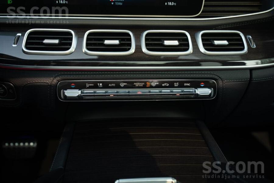Pelēks Mercedes-Benz GLS 400 2021 Rīga, ar dzinēja tilpumu 3.00 L un nobraukumu 170 tūkst. km par 67777 €, foto 20 vietnē AUTOMOTO.COM.LV
