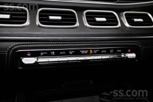 Pelēks Mercedes-Benz GLS 400 2021 Rīga, ar dzinēja tilpumu 3.00 L un nobraukumu 120 tūkst. km par 67000 €, foto 17 vietnē AUTOMOTO.COM.LV