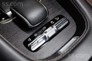 Pelēks Mercedes-Benz GLS 400 2021 Rīga, ar dzinēja tilpumu 3.00 L un nobraukumu 120 tūkst. km par 67000 €, foto 19 vietnē AUTOMOTO.COM.LV