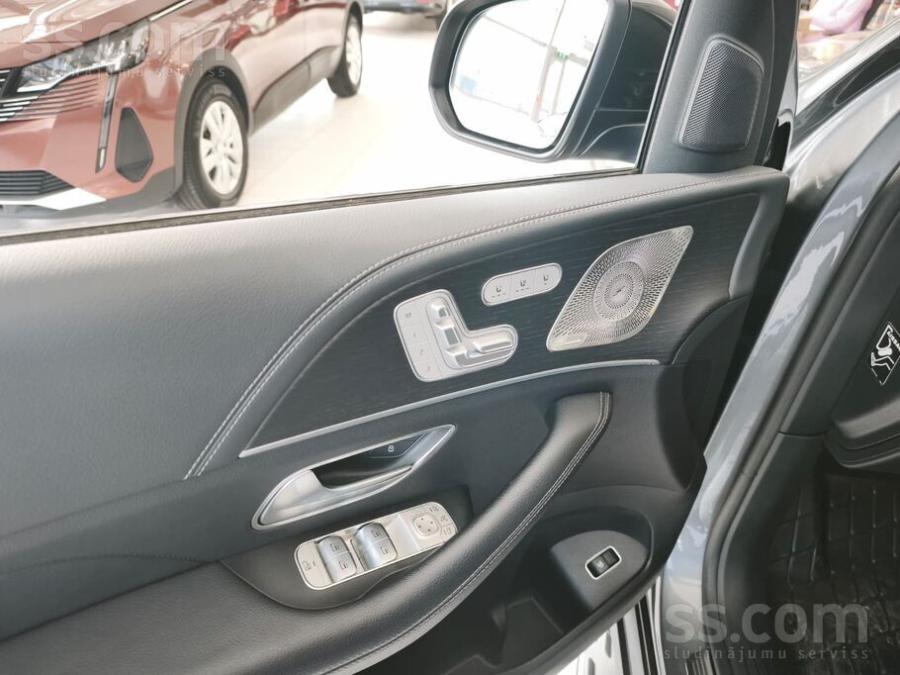 Pelēks Mercedes-Benz GLS 400 2023 Rīga, ar dzinēja tilpumu 3.00 L un nobraukumu 42 tūkst. km par 82500 €, foto 11 vietnē AUTOMOTO.COM.LV