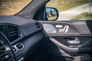 Balts Mercedes-Benz GLS 400 2020 Rīga, ar dzinēja tilpumu 3.00 L un nobraukumu 134 tūkst. km par 59990 €, foto 13 vietnē AUTOMOTO.COM.LV