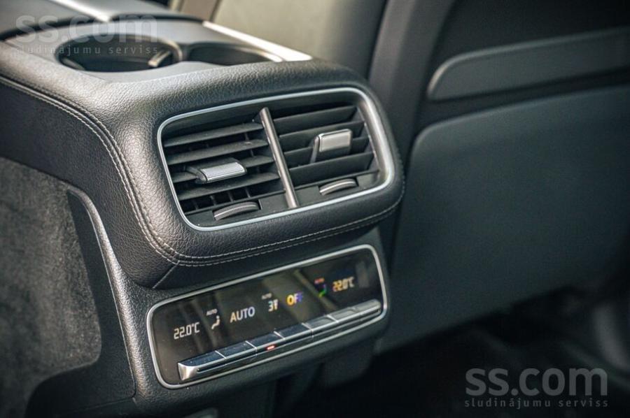 Balts Mercedes-Benz GLS 400 2020 Rīga, ar dzinēja tilpumu 3.00 L un nobraukumu 134 tūkst. km par 59990 €, foto 18 vietnē AUTOMOTO.COM.LV