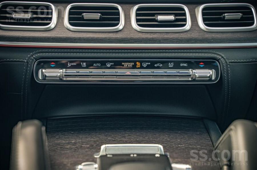 Balts Mercedes-Benz GLS 400 2020 Rīga, ar dzinēja tilpumu 3.00 L un nobraukumu 134 tūkst. km par 59990 €, foto 22 vietnē AUTOMOTO.COM.LV