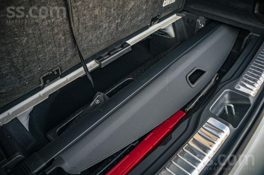 Balts Mercedes-Benz GLS 400 2020 Rīga, ar dzinēja tilpumu 3.00 L un nobraukumu 134 tūkst. km par 59990 €, foto 35 vietnē AUTOMOTO.COM.LV
