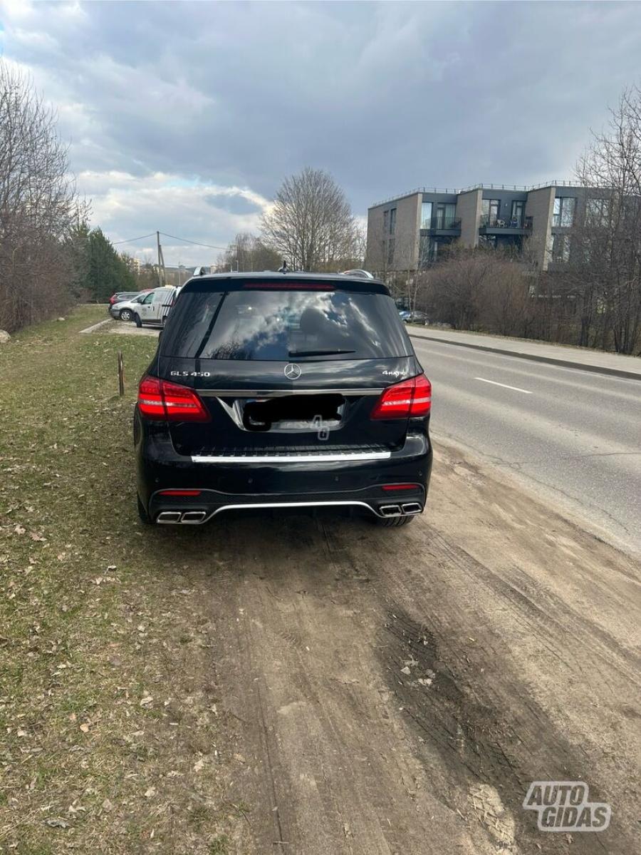 Melns Mercedes-Benz GLS 450 2017 Viļņa, ar dzinēja tilpumu 3.00 L un nobraukumu 168 tūkst. km par 28888 €, foto 5 vietnē AUTOMOTO.COM.LV