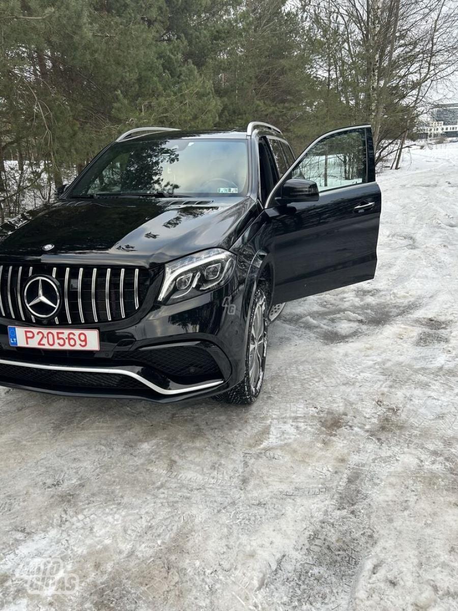 Melns Mercedes-Benz GLS 450 2017 Viļņa, ar dzinēja tilpumu 3.00 L un nobraukumu 168 tūkst. km par 28888 €, foto 8 vietnē AUTOMOTO.COM.LV