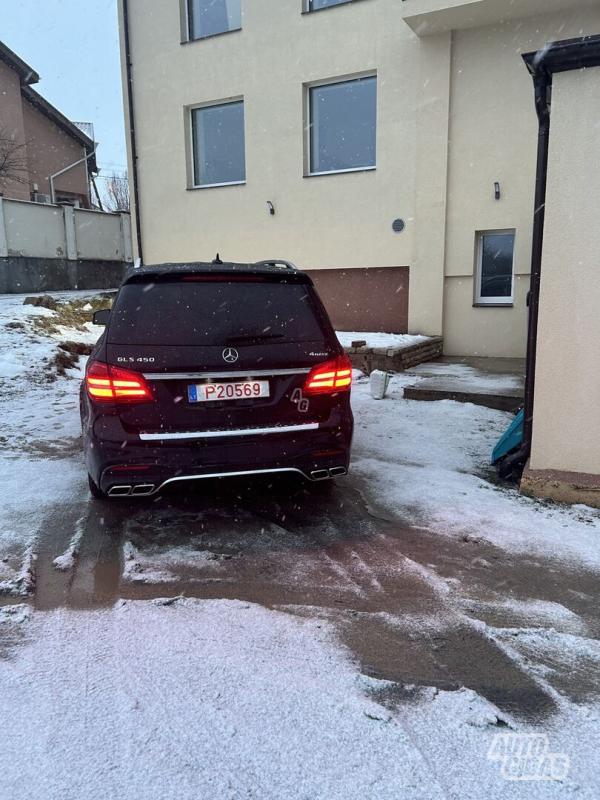 Black Mercedes-Benz GLS 450 2017 in Vilnius, with an engine capacity of 3.00 L and mileage of 168 thousand km for 28888 €, photo 10 on AUTOMOTO.COM.LV