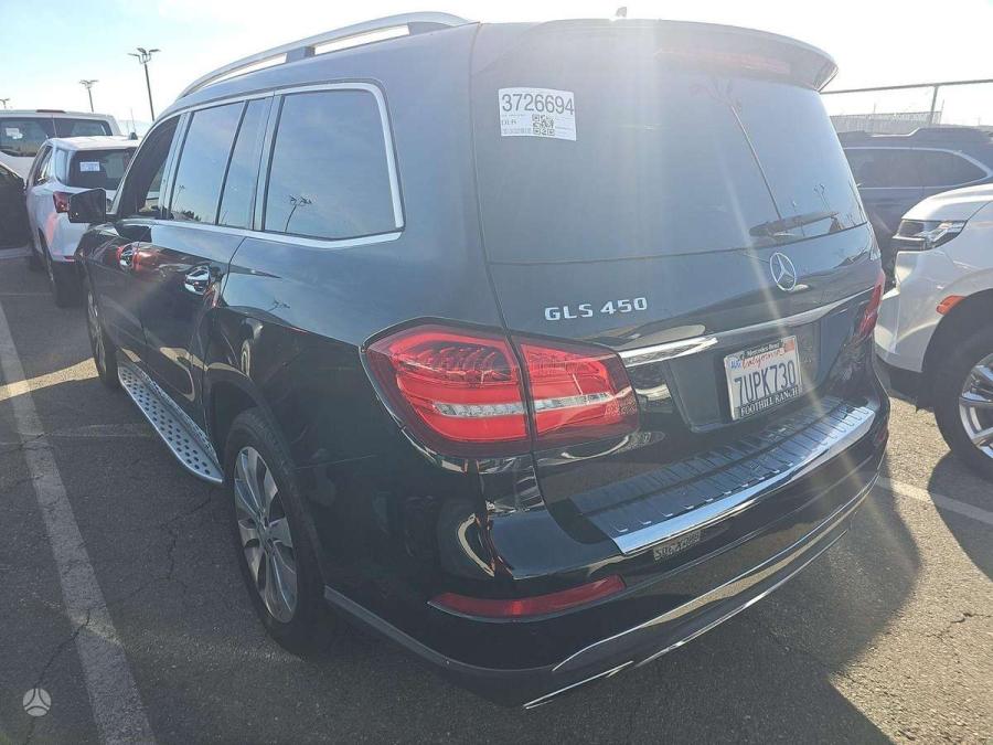 Black Mercedes-Benz GLS 450 2017 in Siauliai, with an engine capacity of 0.00 L and mileage of 219 thousand km for 17800 €, photo 4 on AUTOMOTO.COM.LV