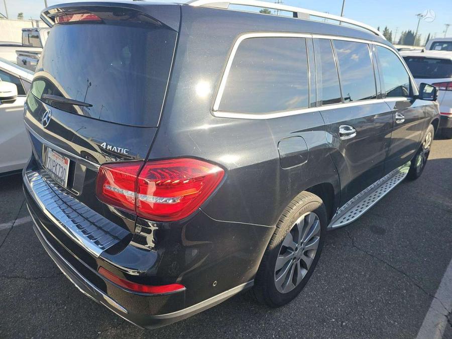 Black Mercedes-Benz GLS 450 2017 in Siauliai, with an engine capacity of 0.00 L and mileage of 219 thousand km for 17800 €, photo 6 on AUTOMOTO.COM.LV