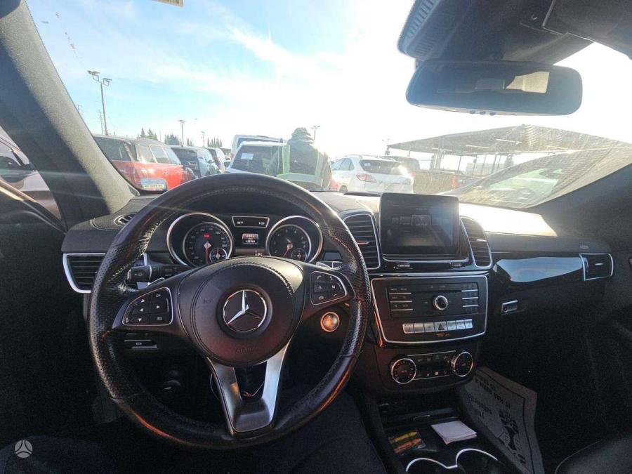 Black Mercedes-Benz GLS 450 2017 in Siauliai, with an engine capacity of 0.00 L and mileage of 219 thousand km for 17800 €, photo 12 on AUTOMOTO.COM.LV