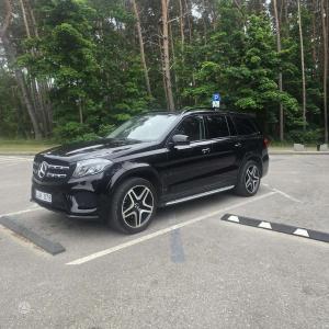 Black Mercedes-Benz GLS 450 2017 in Klaipeda, with an engine capacity of 3.00 L and mileage of 129 thousand km for 26500 €, photo  on AUTOMOTO.COM.LV