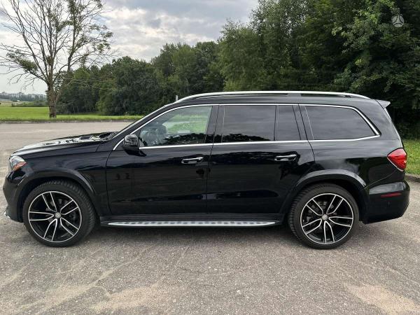 Black Mercedes-Benz GLS 450 2017 in Kaunas, with an engine capacity of 3.00 L and mileage of 159 thousand km for 25900 €, photo 2 on AUTOMOTO.COM.LV
