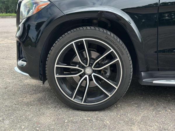 Black Mercedes-Benz GLS 450 2017 in Kaunas, with an engine capacity of 3.00 L and mileage of 159 thousand km for 25900 €, photo 4 on AUTOMOTO.COM.LV