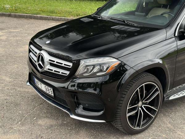 Black Mercedes-Benz GLS 450 2017 in Kaunas, with an engine capacity of 3.00 L and mileage of 159 thousand km for 25900 €, photo 5 on AUTOMOTO.COM.LV