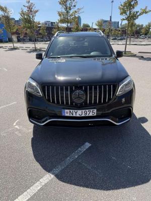 Black Mercedes-Benz GLS 450 2017 in Gargzdai, with an engine capacity of 3.00 L and mileage of 152 thousand km for 36542 €, photo 4 on AUTOMOTO.COM.LV
