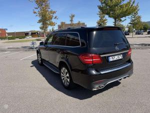 Black Mercedes-Benz GLS 450 2017 in Gargzdai, with an engine capacity of 3.00 L and mileage of 152 thousand km for 36542 €, photo 6 on AUTOMOTO.COM.LV