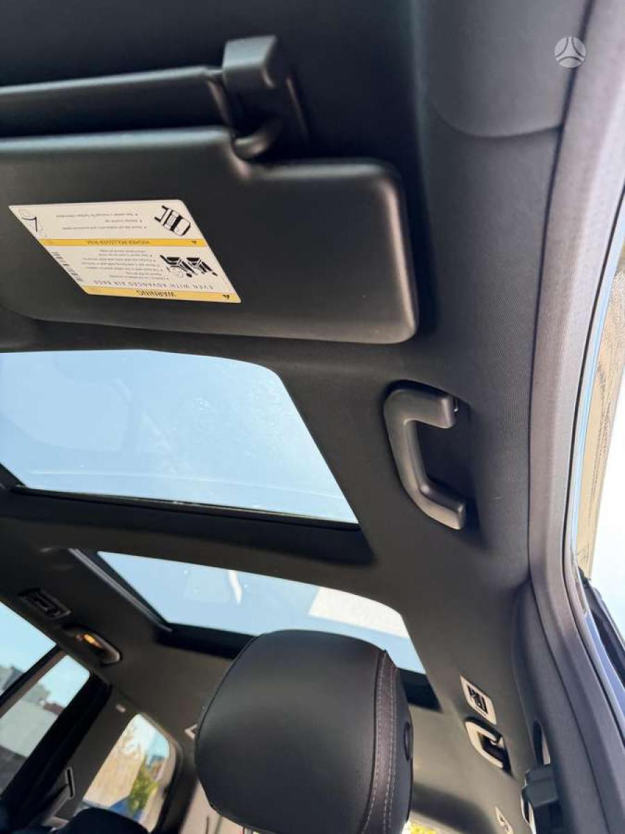 Black Mercedes-Benz GLS 450 2017 in Gargzdai, with an engine capacity of 3.00 L and mileage of 152 thousand km for 36542 €, photo 12 on AUTOMOTO.COM.LV