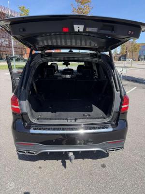 Black Mercedes-Benz GLS 450 2017 in Gargzdai, with an engine capacity of 3.00 L and mileage of 152 thousand km for 36542 €, photo 20 on AUTOMOTO.COM.LV