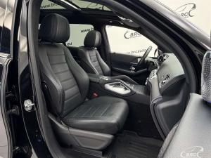 Black Mercedes-Benz GLS 450 2020 in Vilnius, with an engine capacity of 3.00 L and mileage of 89 thousand km for 63500 €, photo 9 on AUTOMOTO.COM.LV