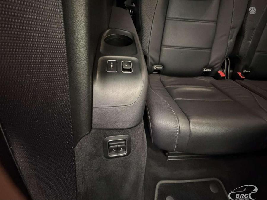 Black Mercedes-Benz GLS 450 2020 in Vilnius, with an engine capacity of 3.00 L and mileage of 89 thousand km for 59000 €, photo 18 on AUTOMOTO.COM.LV