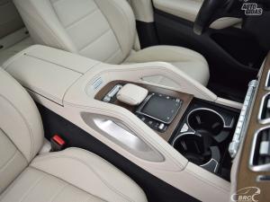 Melns Mercedes-Benz GLS 450 2021 Rīga, ar dzinēja tilpumu 3.00 L un nobraukumu 120 tūkst. km par 59900 €, foto 22 vietnē AUTOMOTO.COM.LV