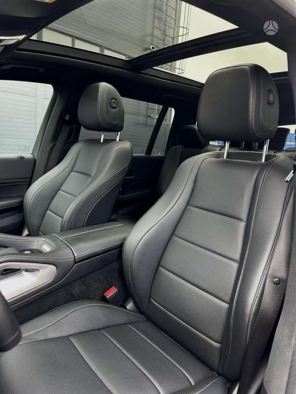 Black Mercedes-Benz GLS 450 2021 in Alytus, with an engine capacity of 3.00 L and mileage of 172 thousand km for 46500 €, photo 11 on AUTOMOTO.COM.LV