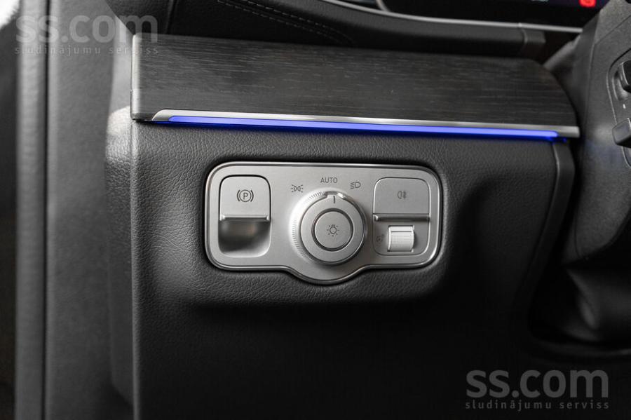 Черный Мерседес GLS 450 2025 в Рига, объемом двигателя 3.00 л и пробегом 20 тыс. км за 107000 €, фото 17 на AUTOMOTO.COM.LV