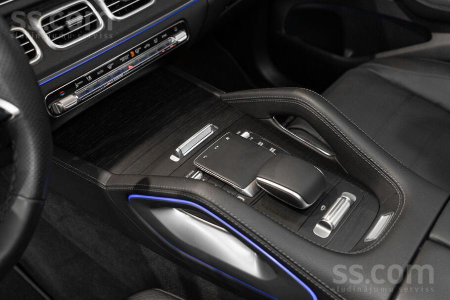 Черный Мерседес GLS 450 2025 в Рига, объемом двигателя 3.00 л и пробегом 20 тыс. км за 107000 €, фото 28 на AUTOMOTO.COM.LV