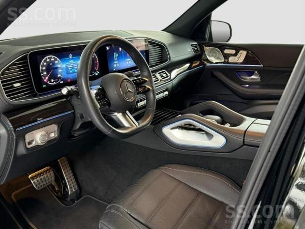 Black Mercedes-Benz GLS 450 2025 in Riga, with an engine capacity of 3.00 L and mileage of 11 thousand km for 108600 €, photo 5 on AUTOMOTO.COM.LV