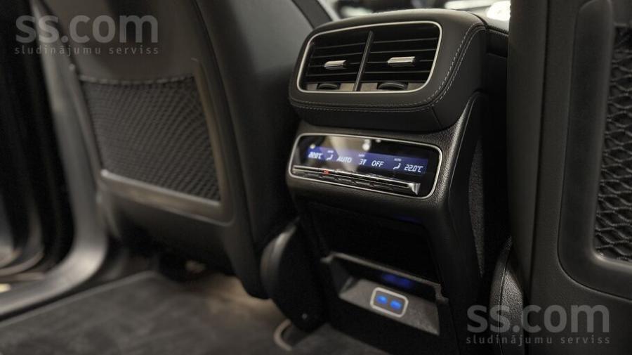 Черный Мерседес GLS 450 2025 в Рига, объемом двигателя 3.00 л и пробегом 9 тыс. км за 104990 €, фото 17 на AUTOMOTO.COM.LV
