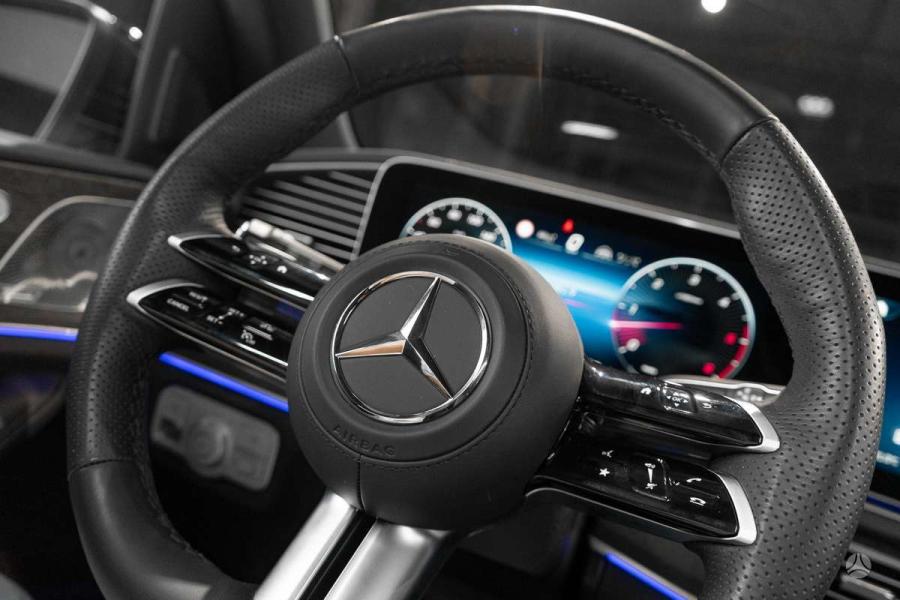 Melns Mercedes-Benz GLS 450 2025 Rīga, ar dzinēja tilpumu 0.00 L un nobraukumu 20 tūkst. km par 107000 €, foto 24 vietnē AUTOMOTO.COM.LV