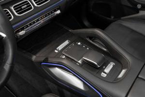 Melns Mercedes-Benz GLS 450 2025 Rīga, ar dzinēja tilpumu 0.00 L un nobraukumu 20 tūkst. km par 107000 €, foto 32 vietnē AUTOMOTO.COM.LV