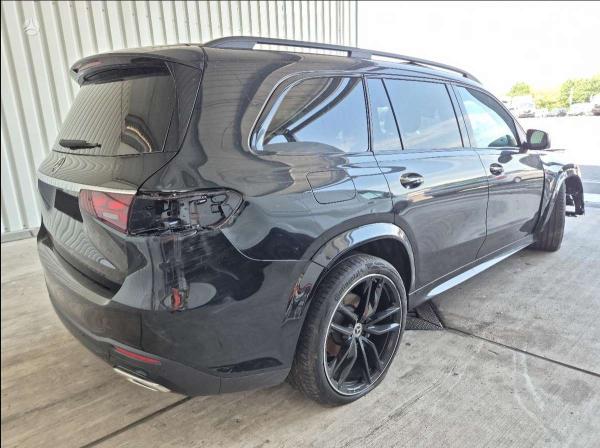 Melns Mercedes-Benz GLS 450 2026 Klaipėda, ar dzinēja tilpumu 2.99 L un nobraukumu 6 tūkst. km par 37259 €, foto 3 vietnē AUTOMOTO.COM.LV